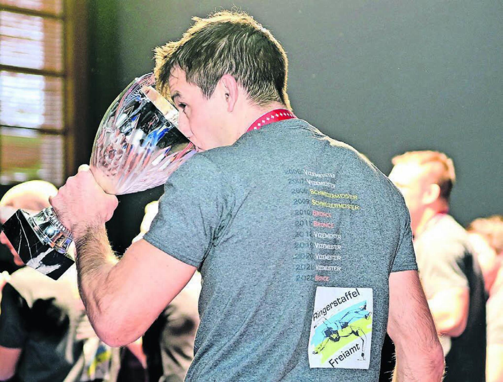 Drei NLA-Meistertitel.sind die nationalen Höhenpunkte von Pascal ...