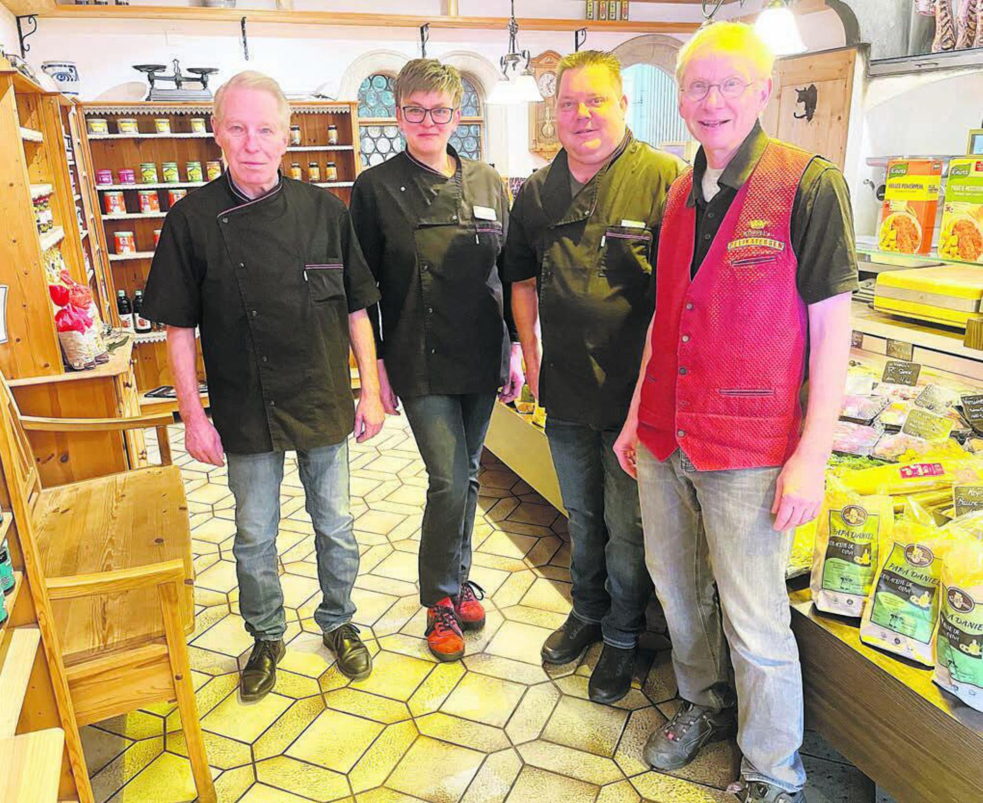 Die Übergabe steht Anfang Mai bevor (v. l.): Der neue ...