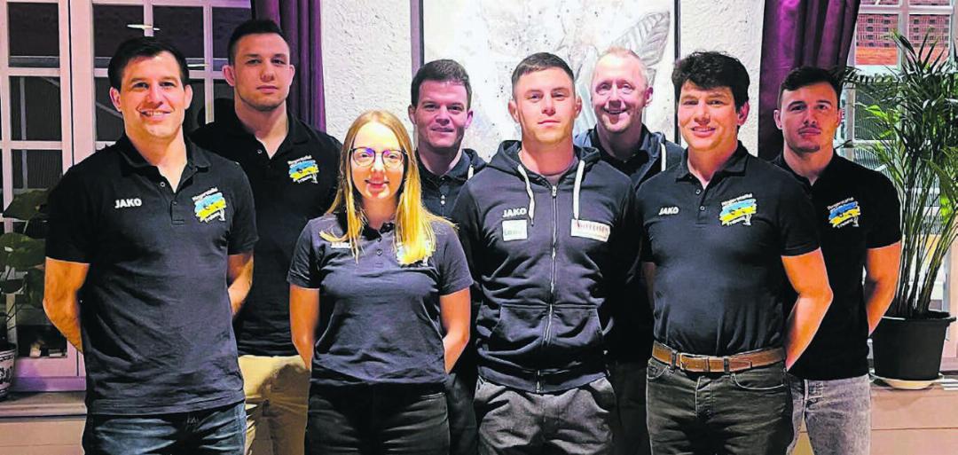 Auf mehr Schultern verteilen